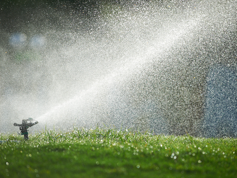 ¿Qué es un aspersor y cuáles son sus beneficios? - ILGA